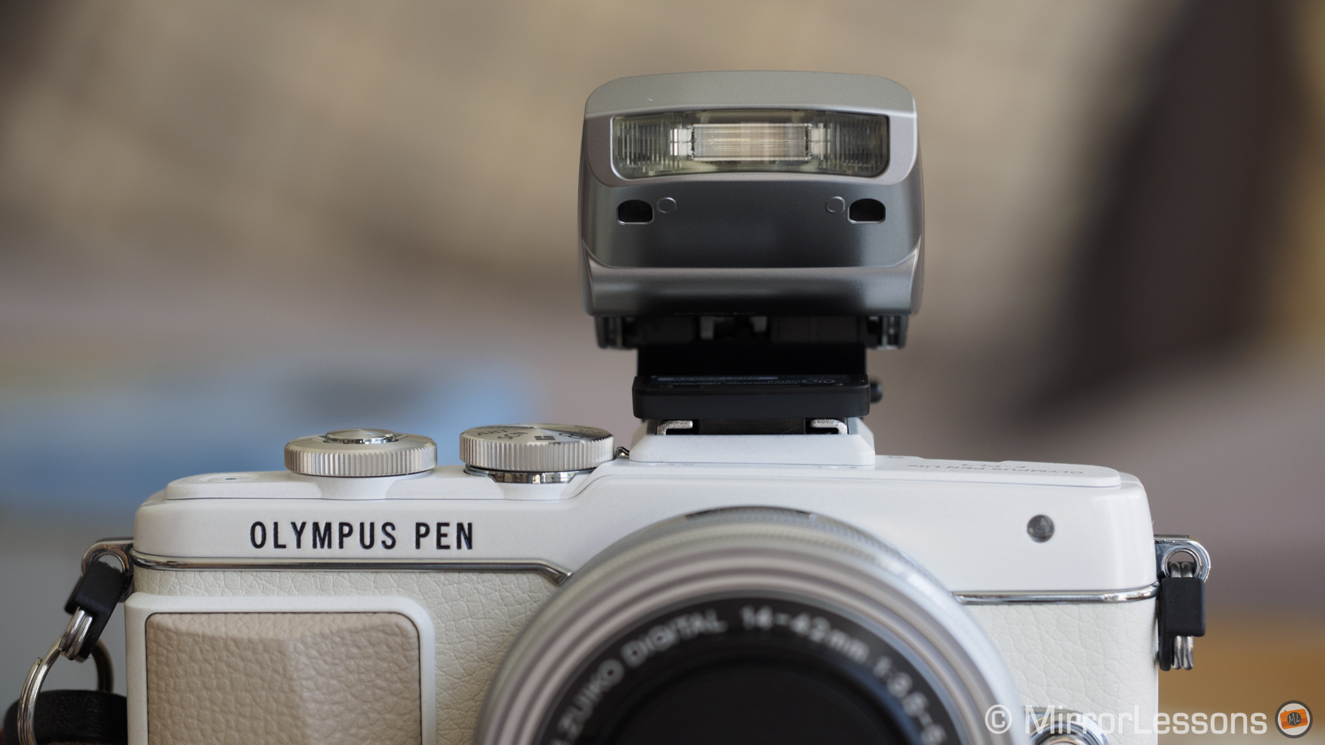 Let’s take selfies! First impressions of the new Olympus Pen E-PL7